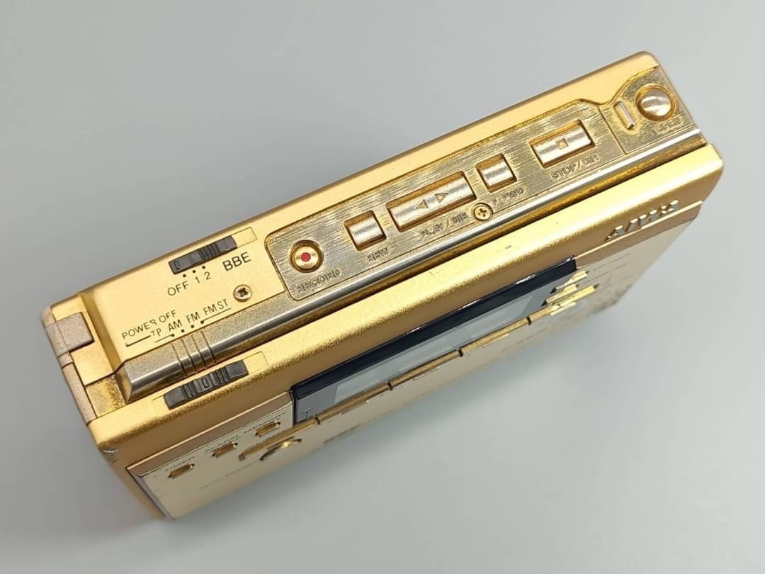 Aiwa HS-JX2000 Gallery Walkman.land