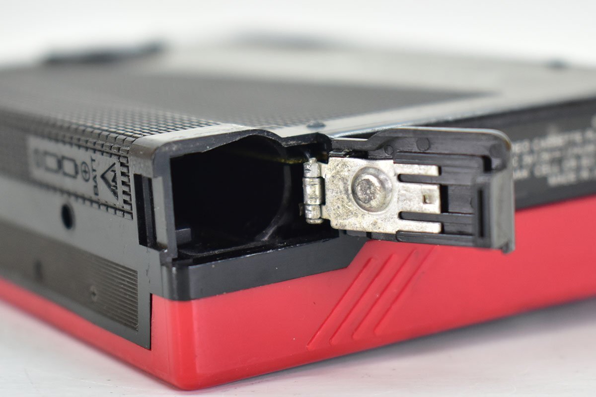 Hitachi CP-35 Walkman.land