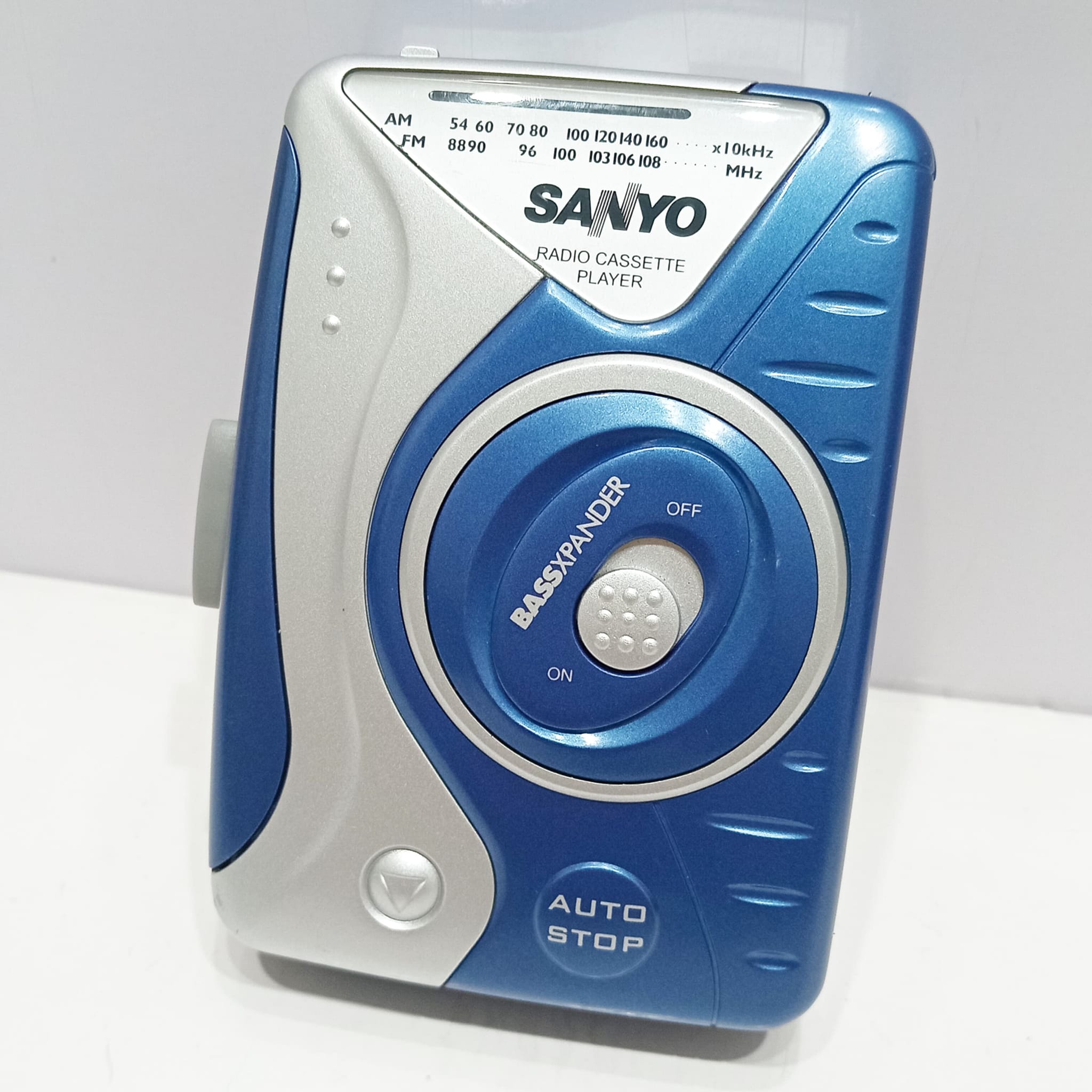 Sanyo VIP-35 Walkman.land