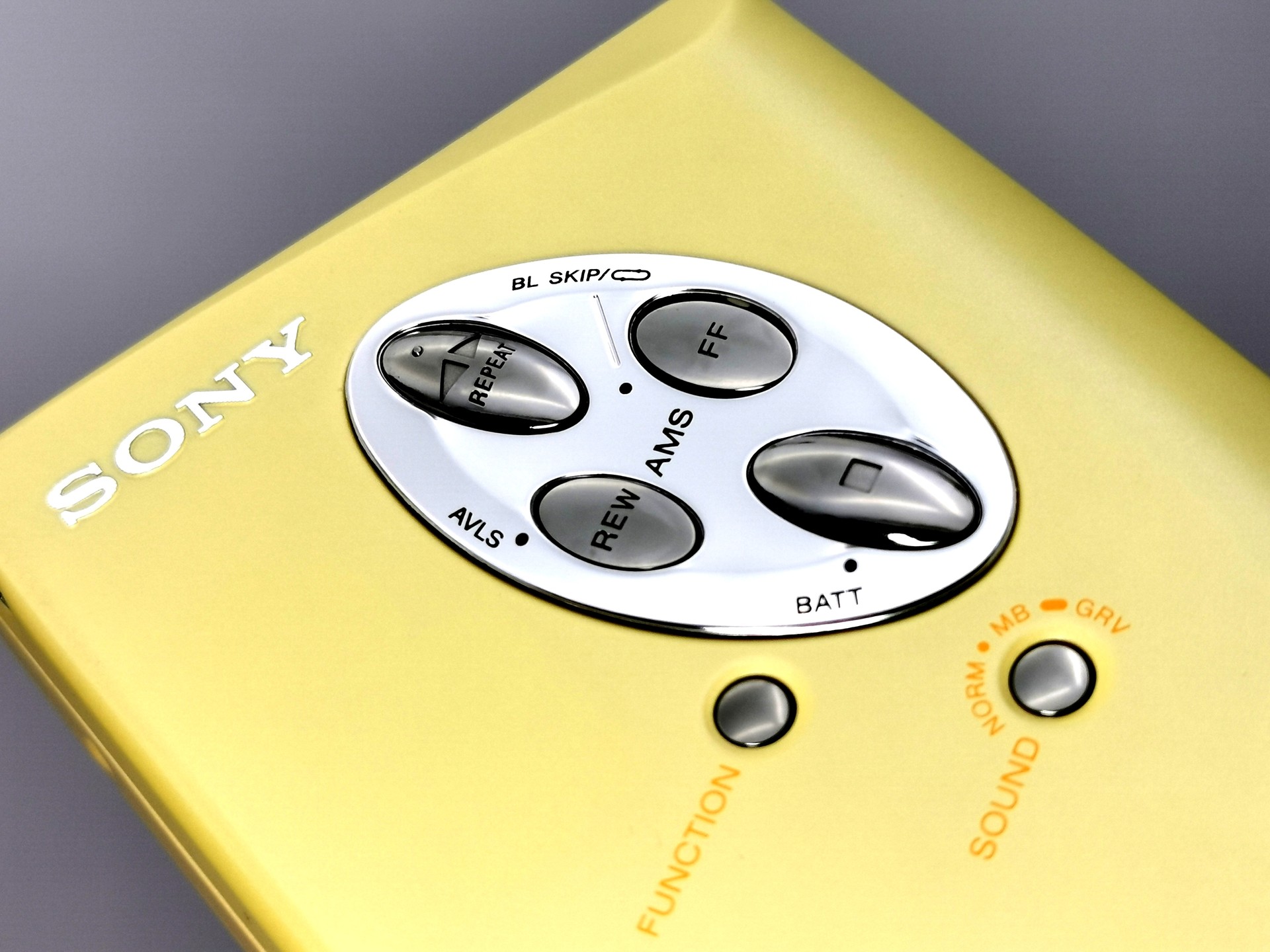 Sony WM-EX521 Walkman.land