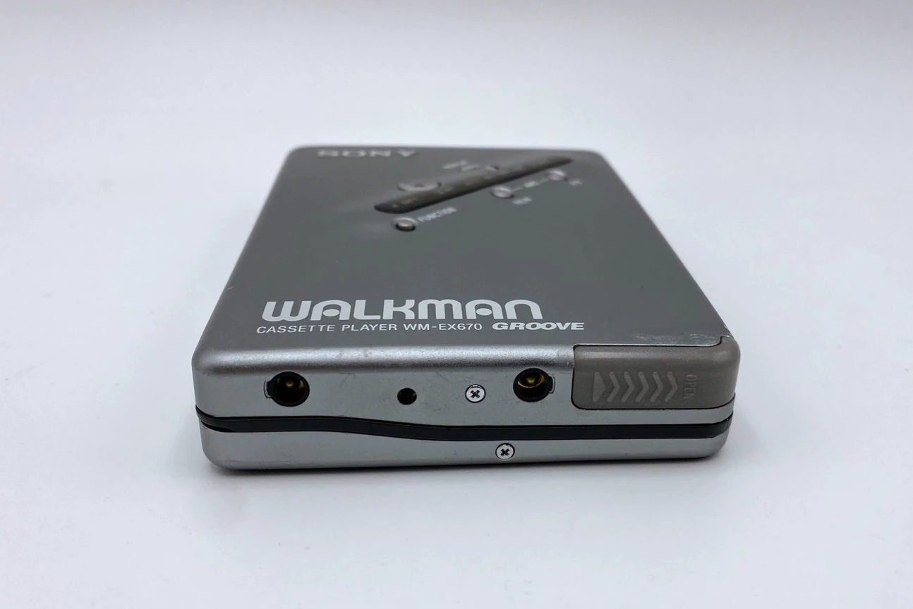 Sony WM-EX670 Gallery Walkman.land