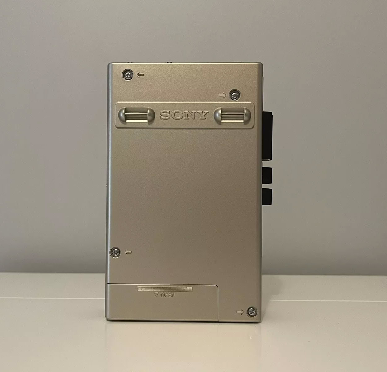 Sony WM-F9 Walkman.land