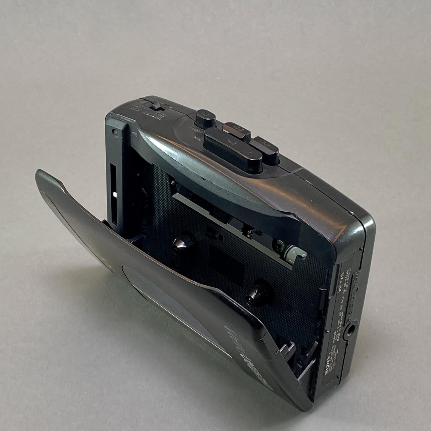 Sony WM-FX10 Walkman.land