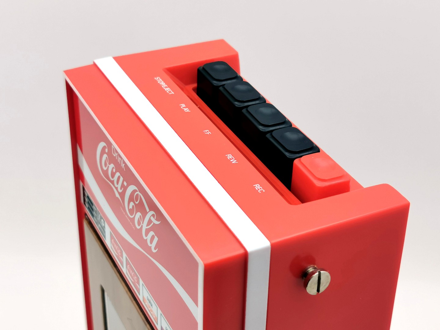 Coca-Cola machine Walkman.land